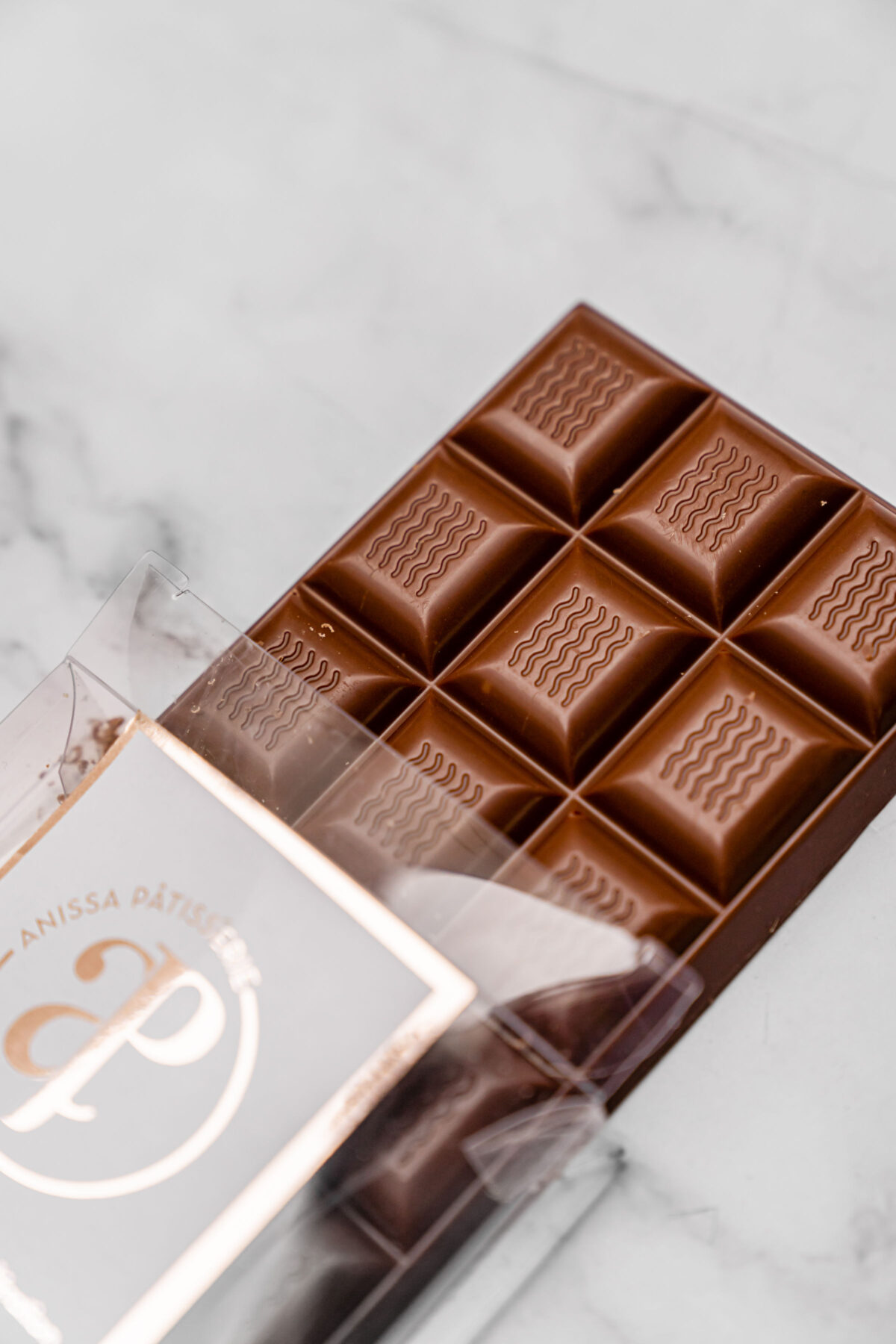 Tablette chocolat au lait fourré praliné - Anissa Patisserie